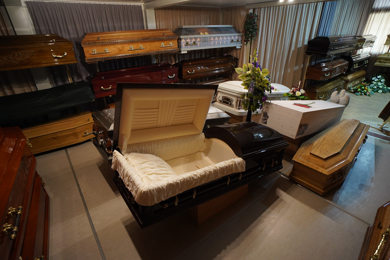 Galerija – Pogrebnik Slivar